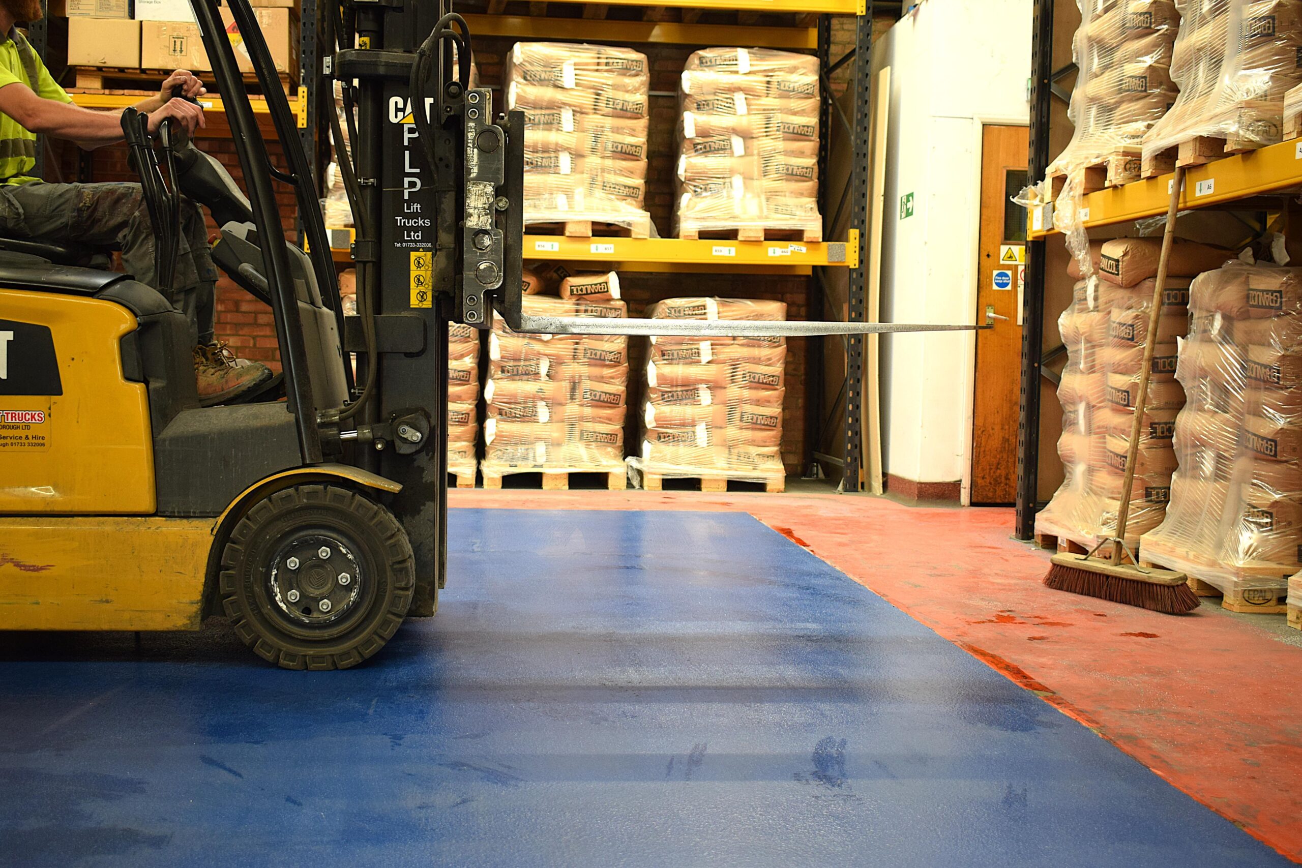 What's the difference between MMA, PU and Epoxy Flooring? - Degafloor
